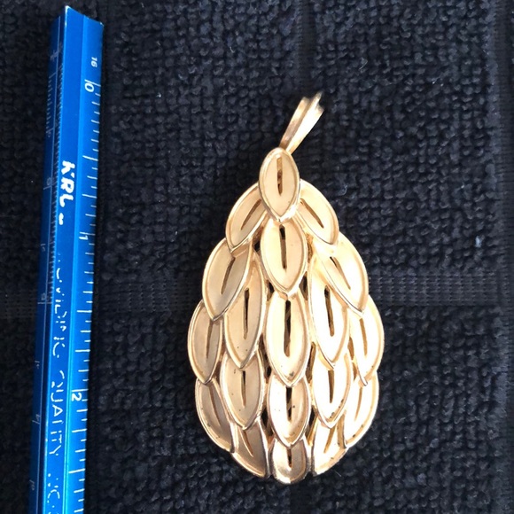 Trifari | Jewelry | Trifari Teardrop Pendant | Poshmark